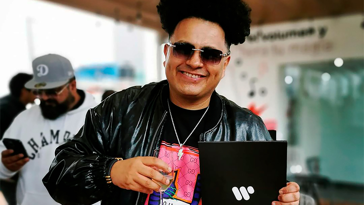 Big Metra firma con Warner Music México | Ritmo Urbano